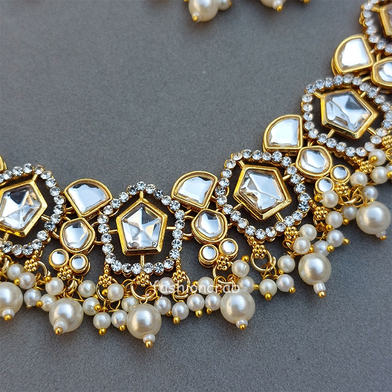 Sameera Kundan Necklace Set - White | FashionCrab.com